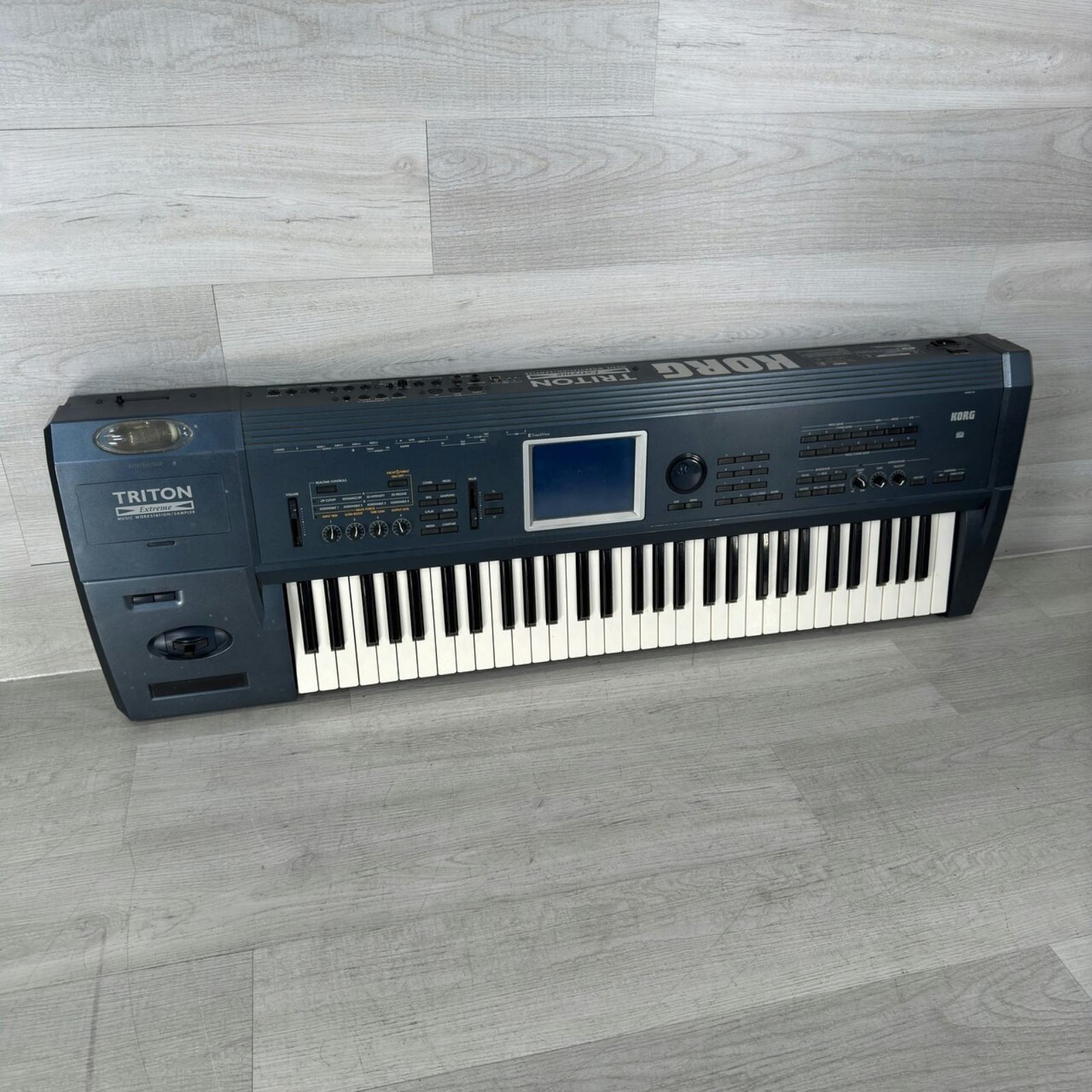 Korg Triton Extreme 61