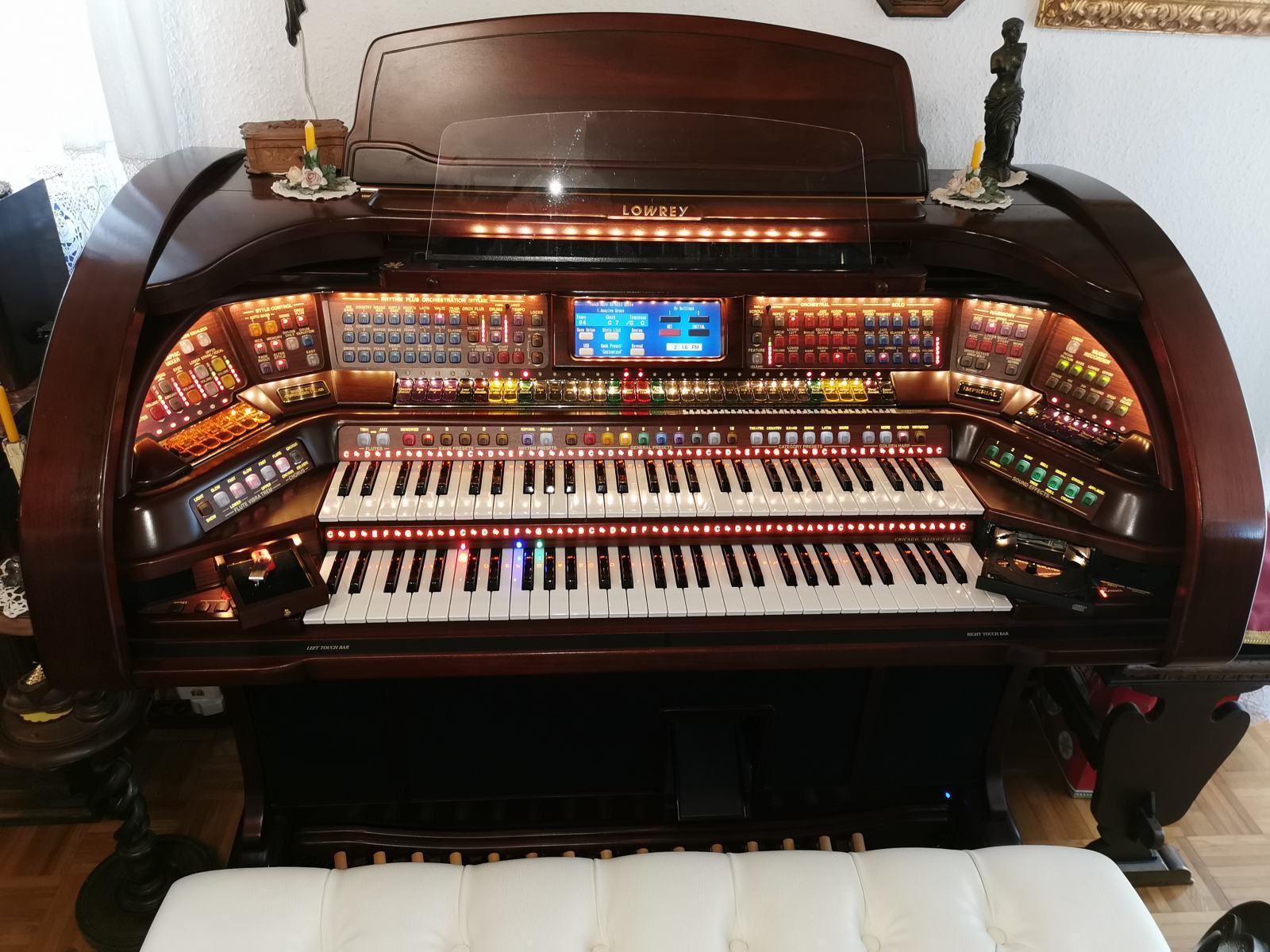 Lowrey Imperial orgulje