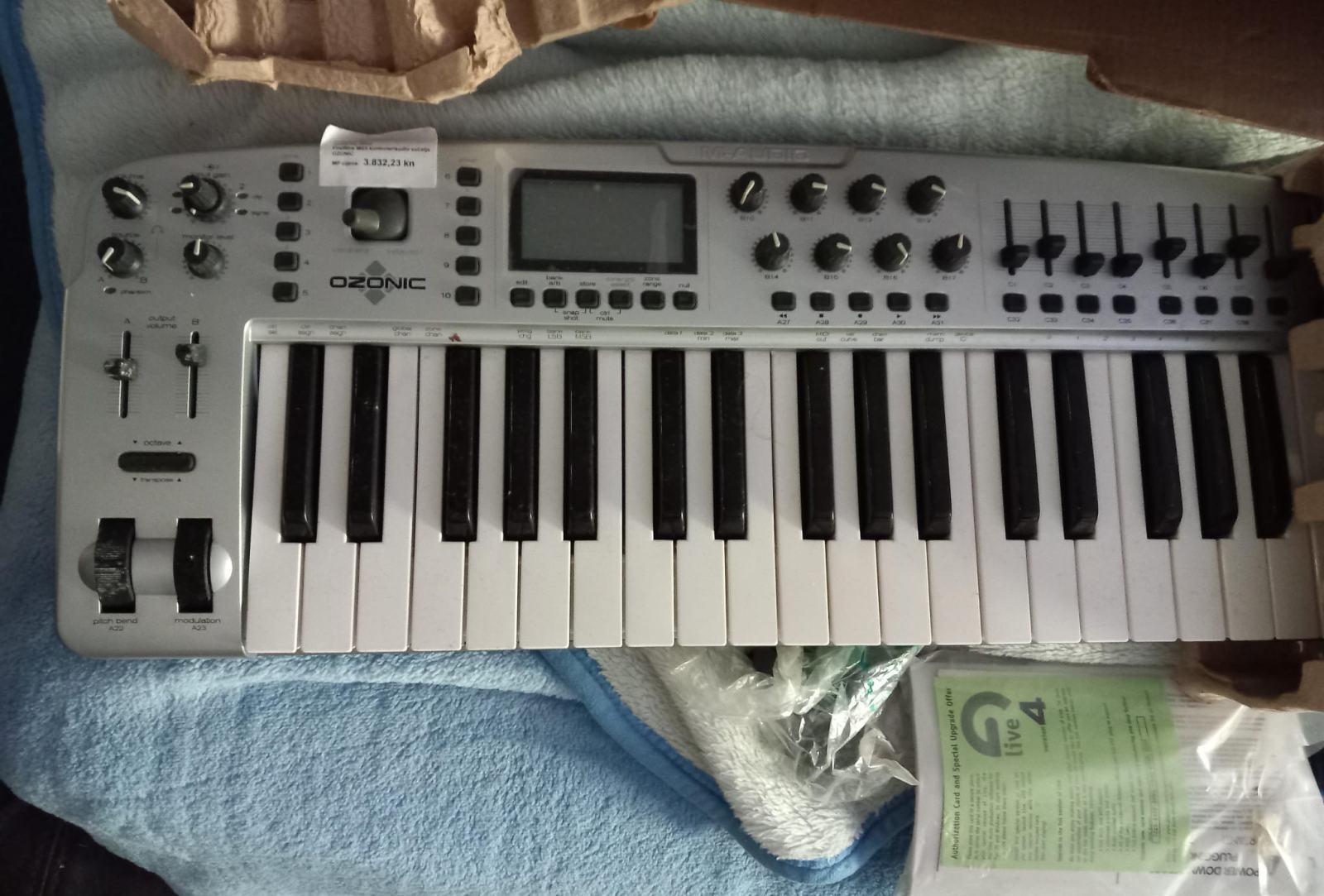M-Audio Ozonic kontroler keyboard