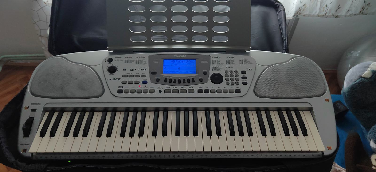 MEDELI MC-620 synthesizer