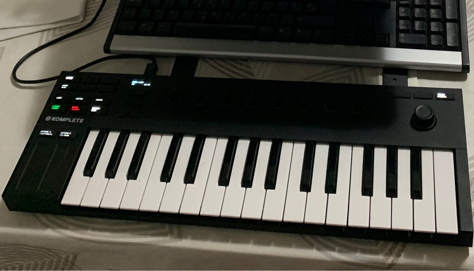 Native Instruments M32 Komplete Kontrol