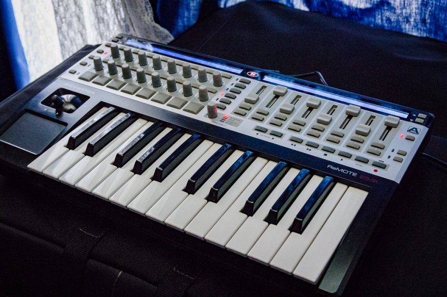 Novation Remote SL 25 midi klavijatura