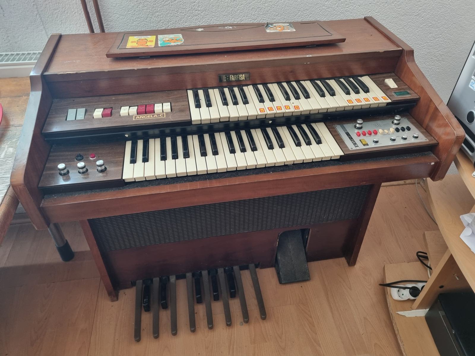Orgulje Farfisa Cijena 100 eura 0919883283
