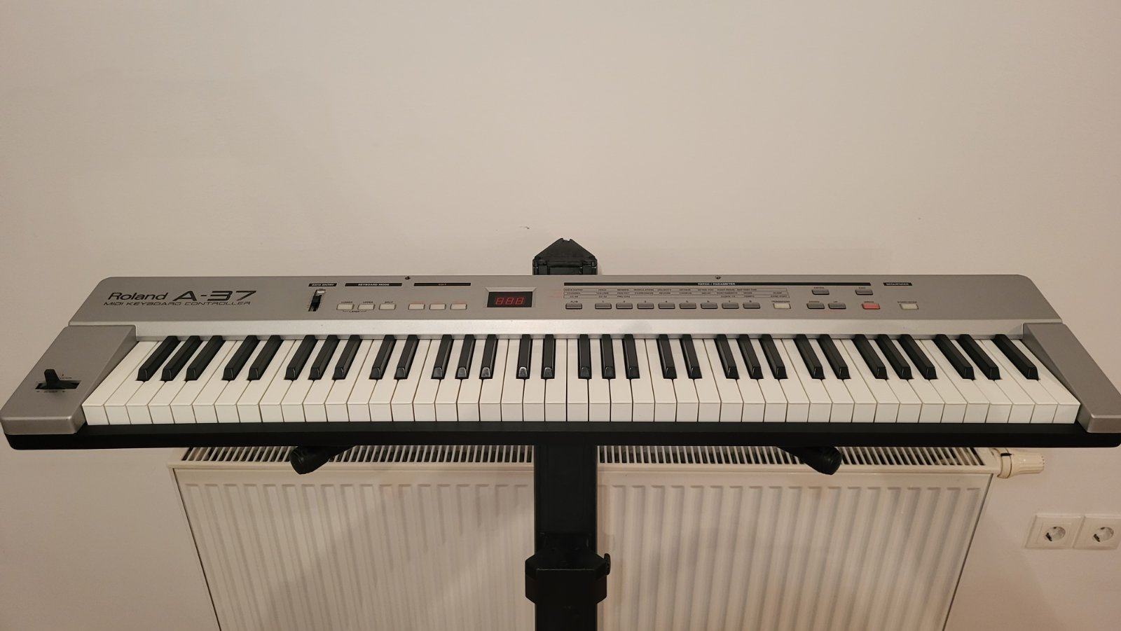 Roland A-37
