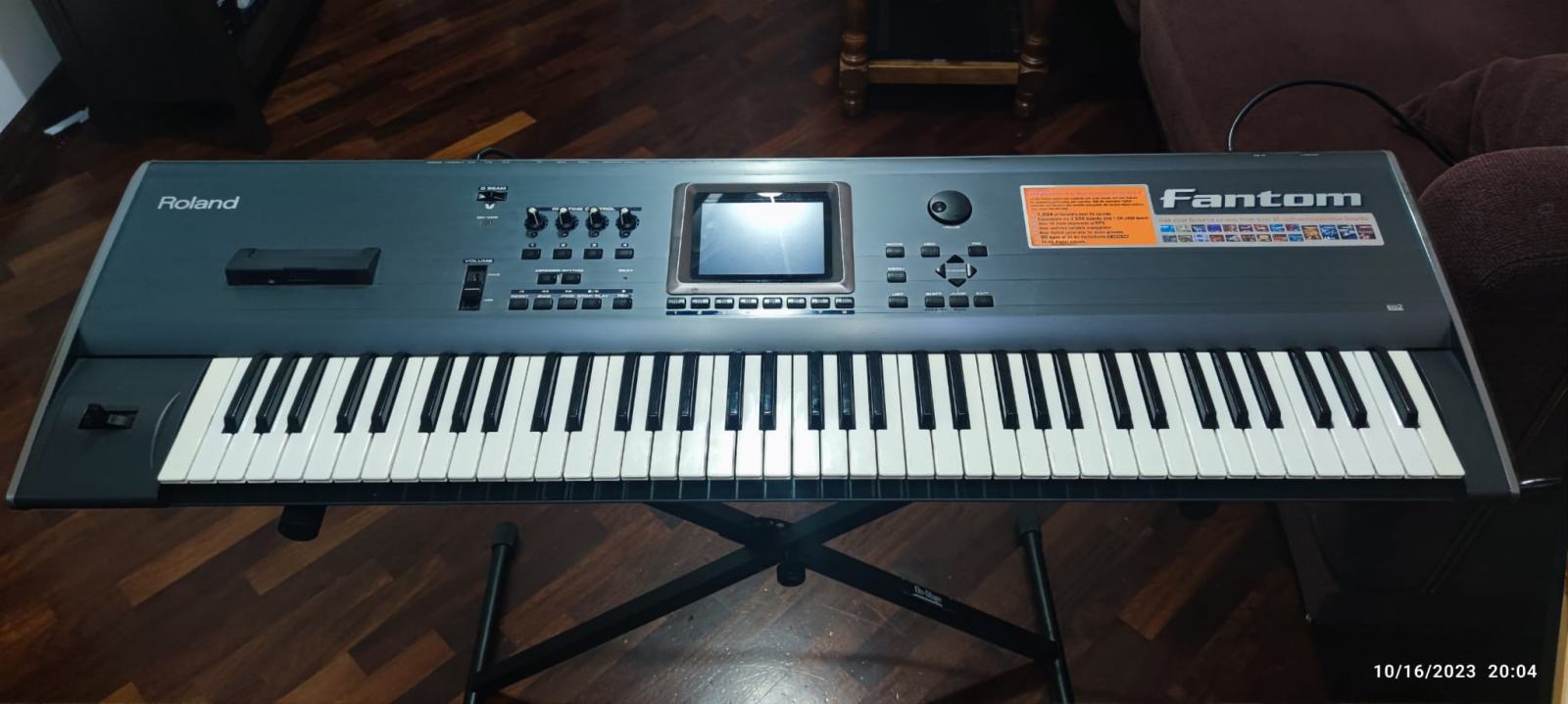 ROLAND FANTOM FA-76 (prva serija)