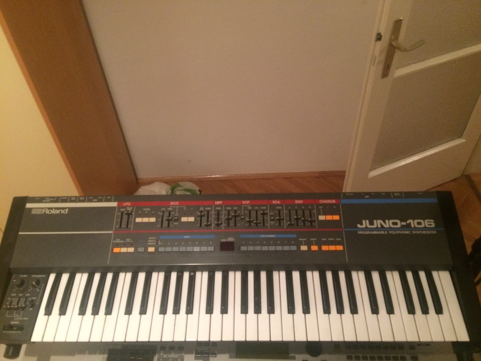 ROLAND JUNO 106