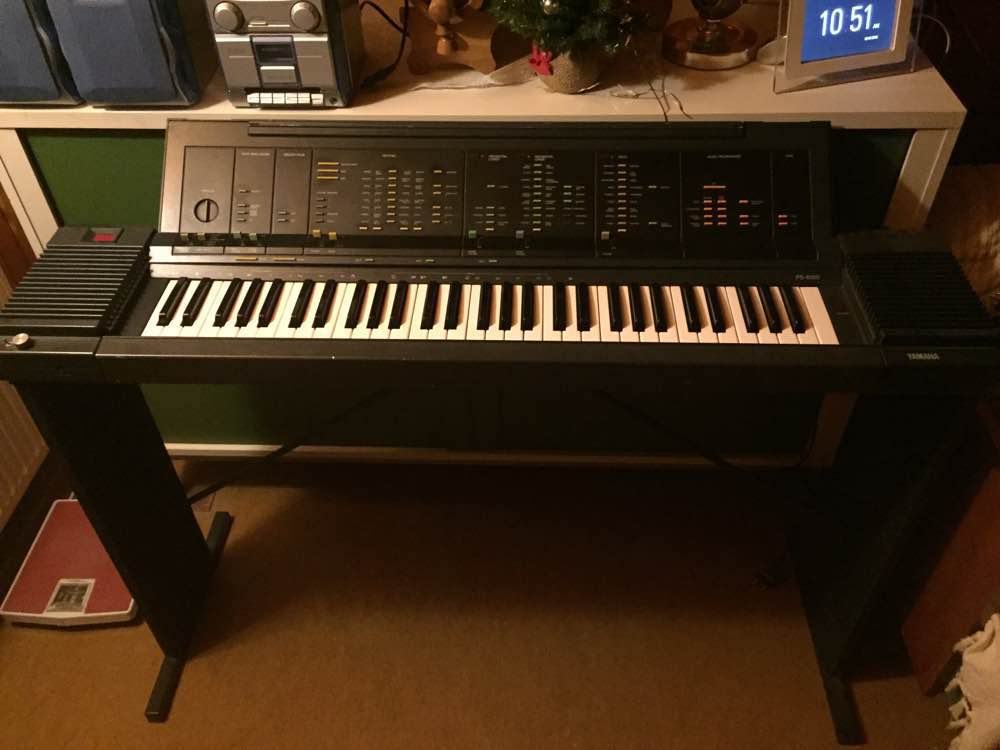 YAMAHA PS 6100