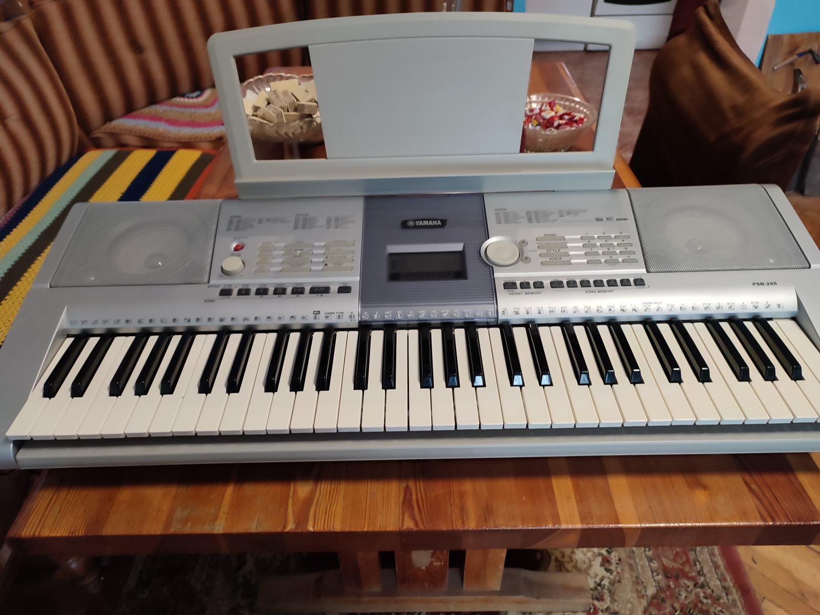 Yamaha PSR-295 -135 eur-besplatna dostava.