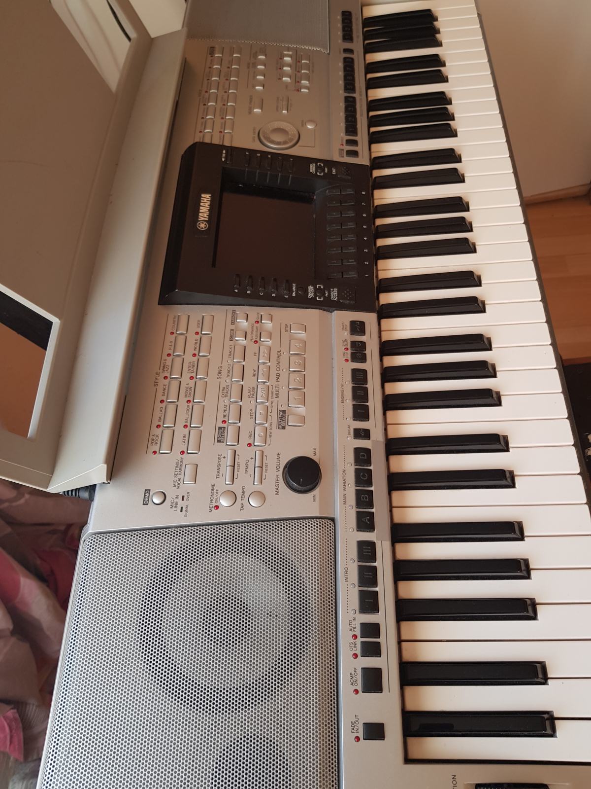 Yamaha psr 3000