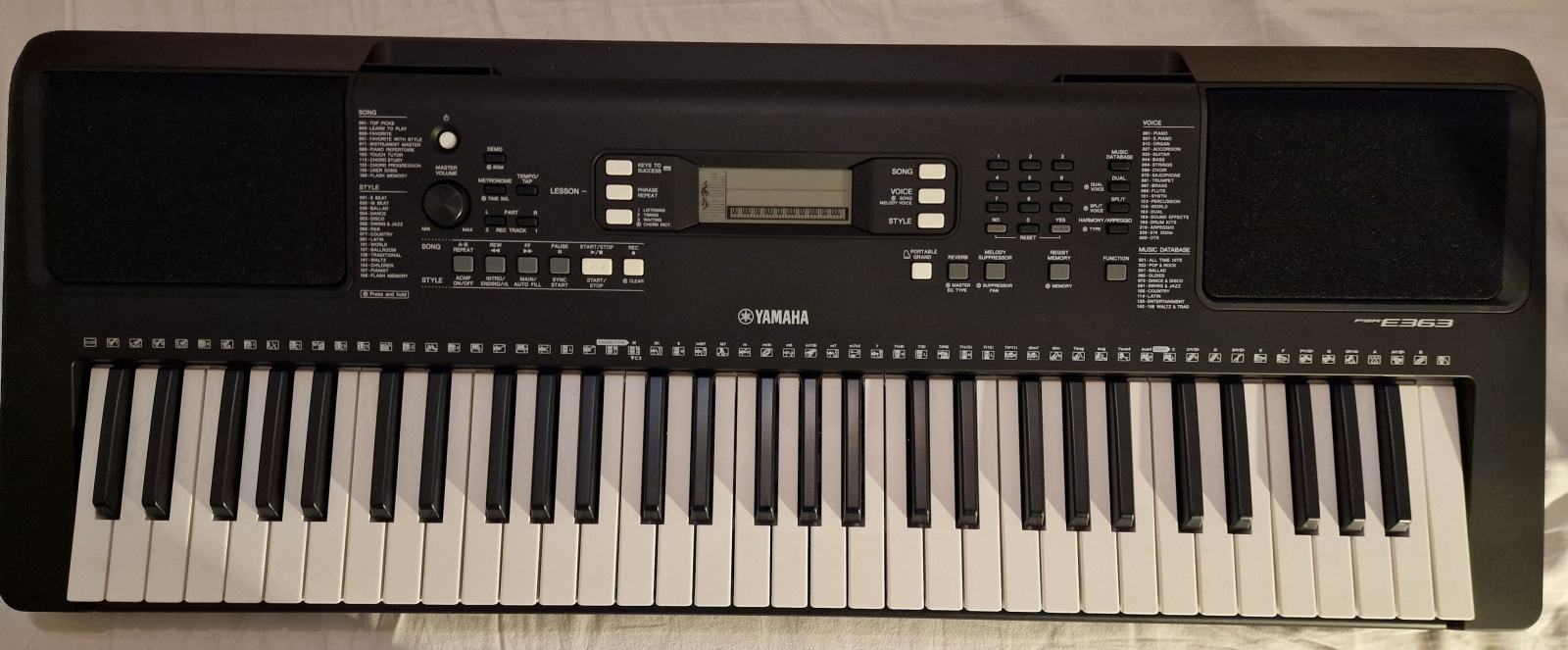 Yamaha PSR-E363 raspakirano/nekorišteno