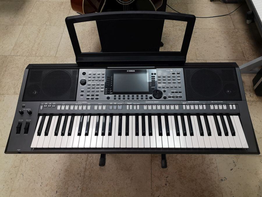 Yamaha PSR-S770