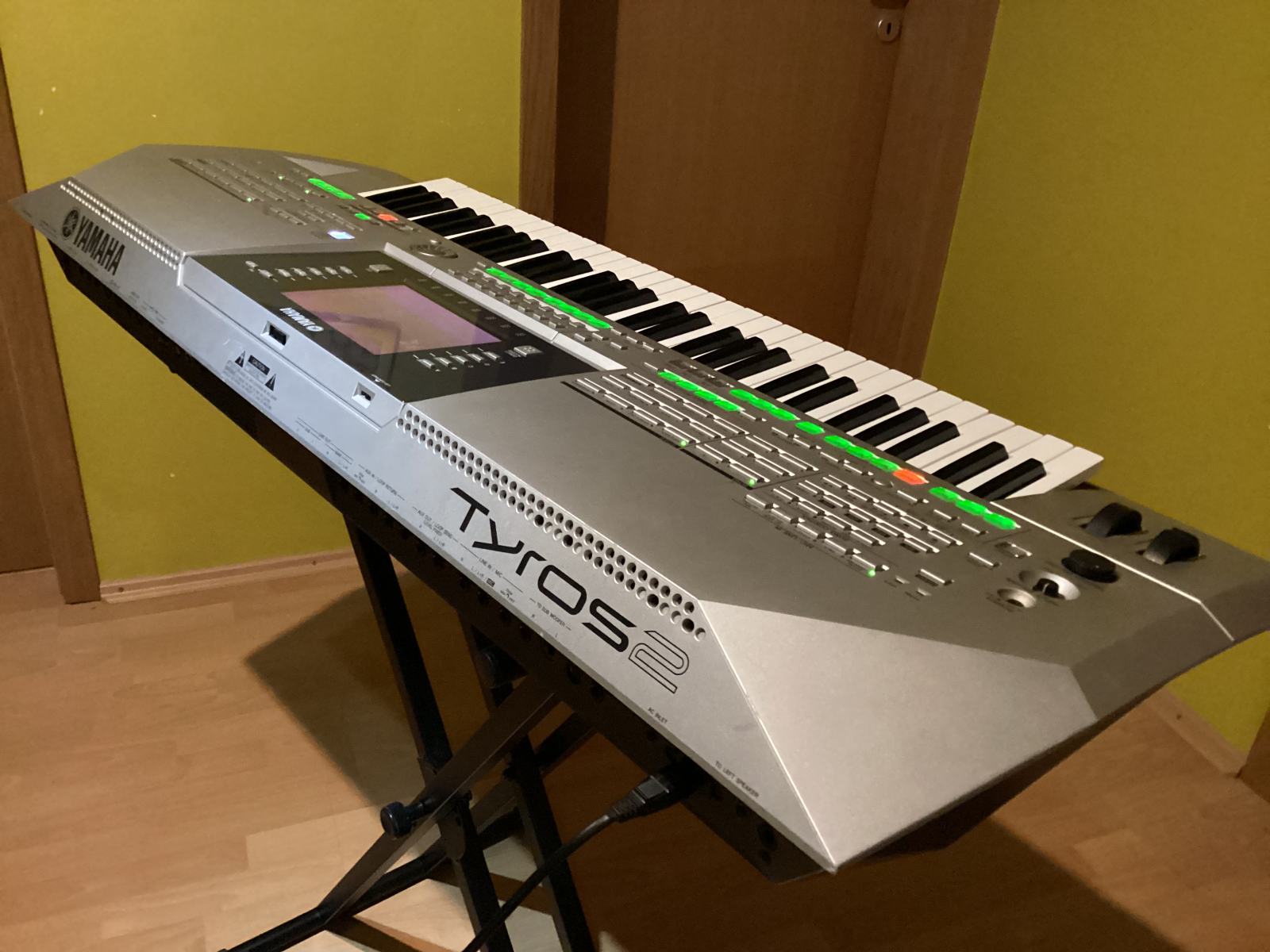 Yamaha Tyros 2