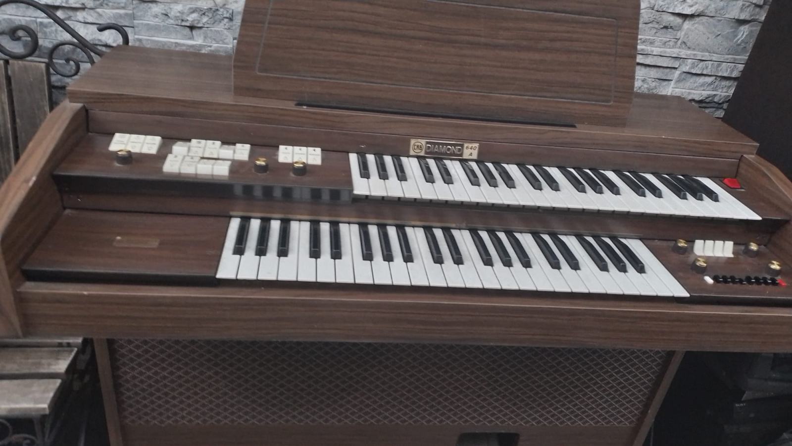 Orgulje CRB DIAMOND 640 A