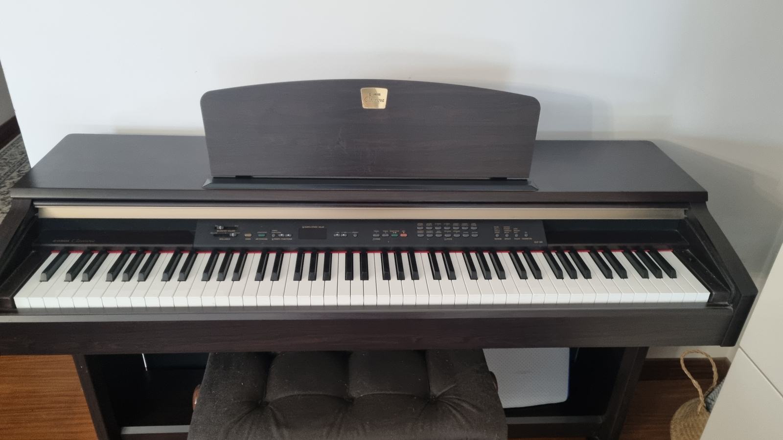 YAMAHA, električni klavir (Clavinova CLP-120)