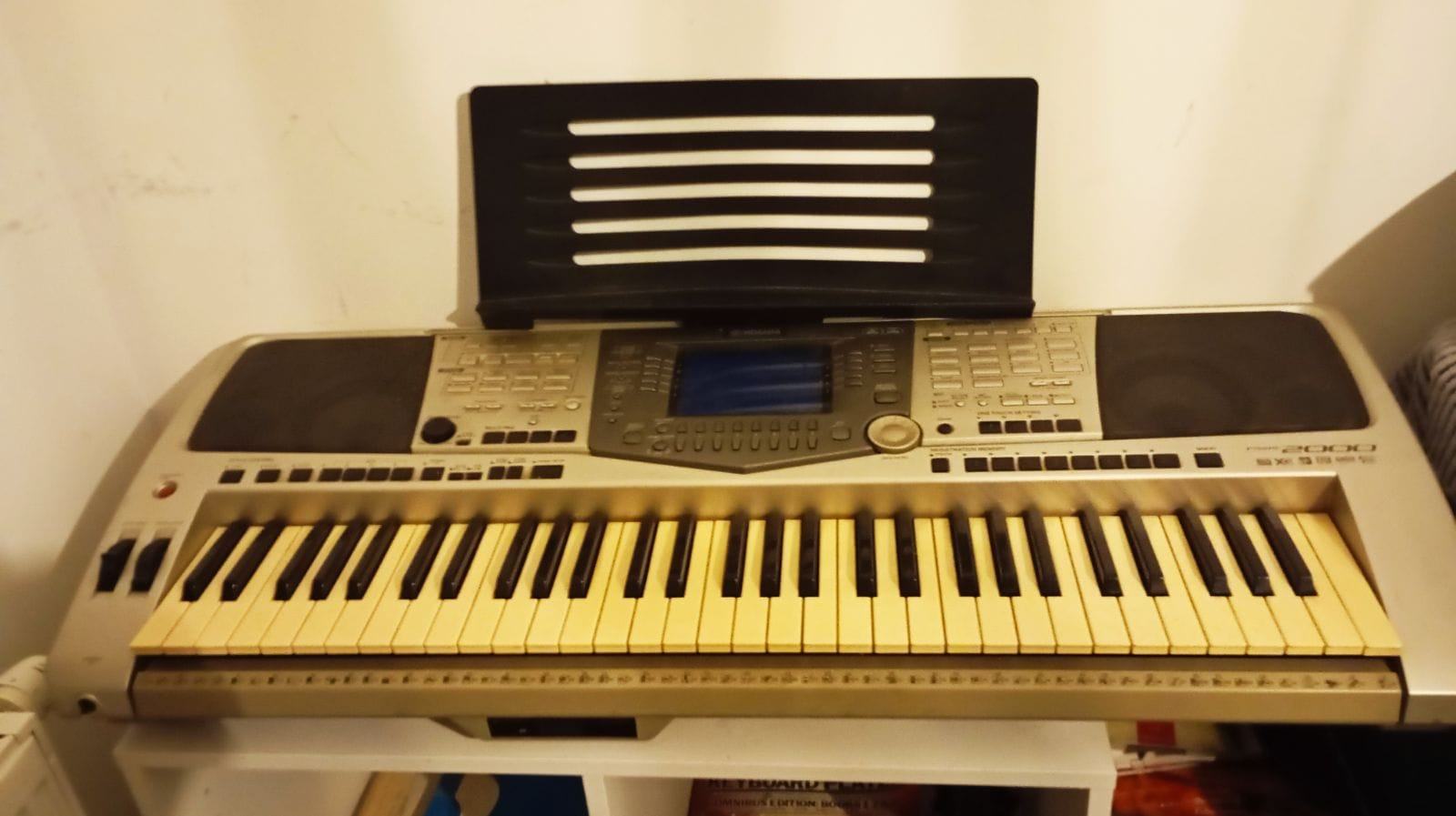 Klavijatura - Yamaha PSR 2000 / ZAMJENA???
