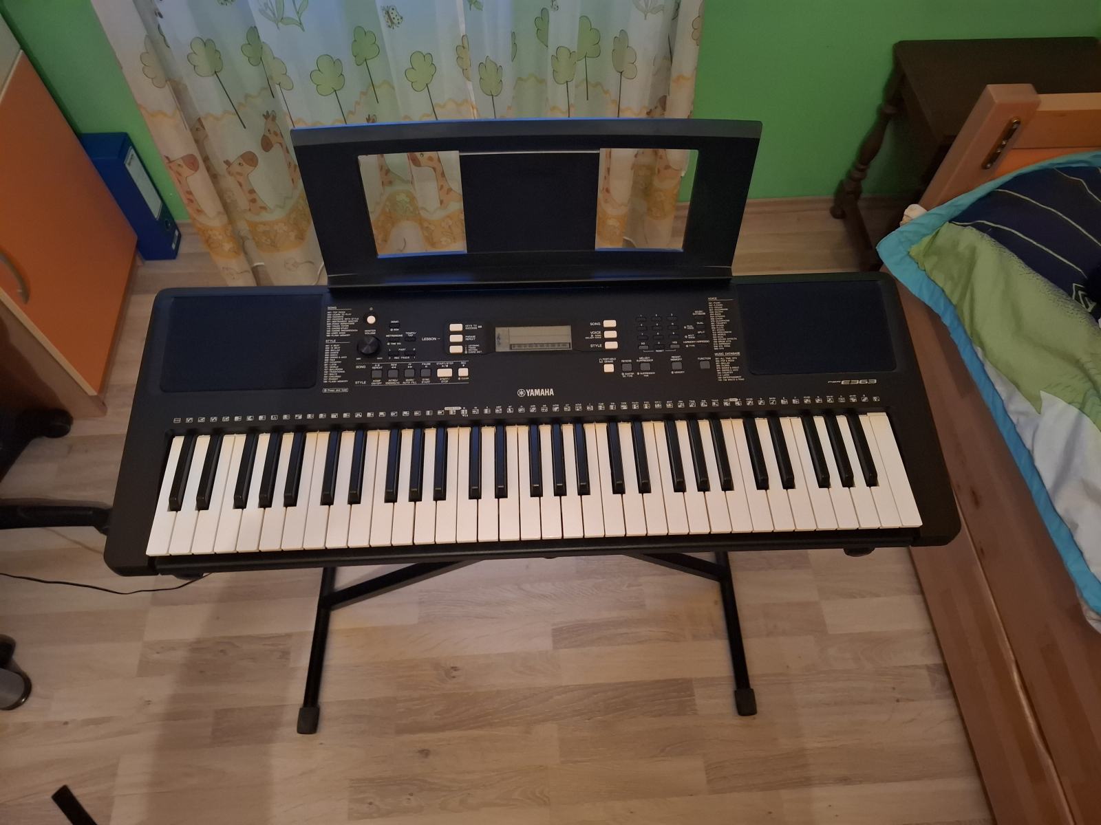 Yamaha PSR E363
