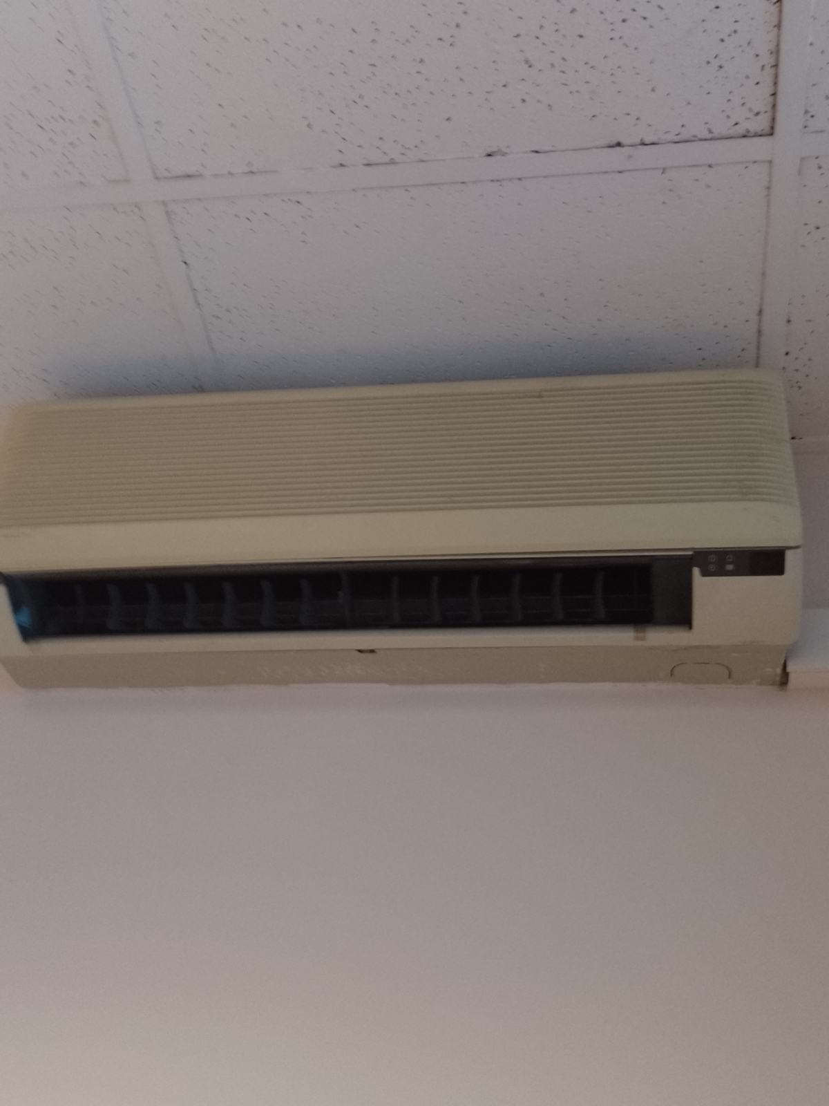 Klima HITACHI 2,5 KW