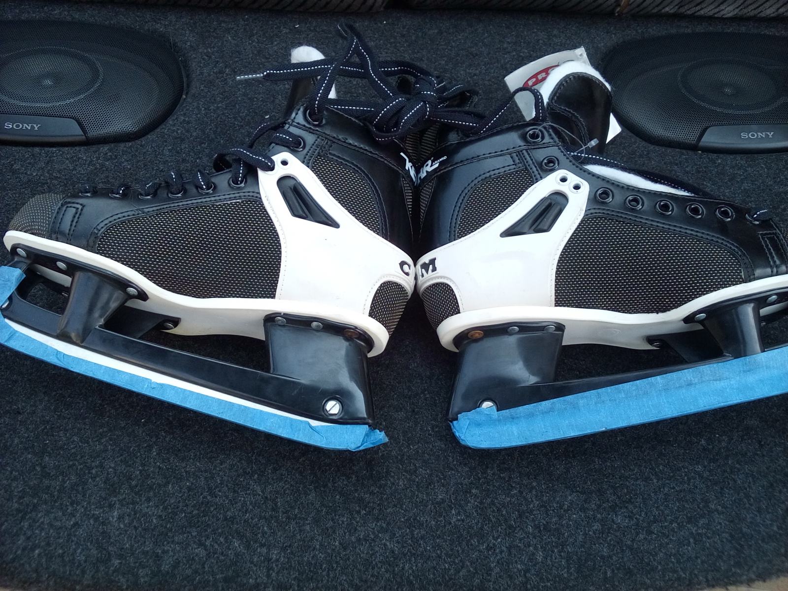 NOVO,retro ,pro klizaljke za hokej CCM Tacks 752 custom fit kevlar 4DA