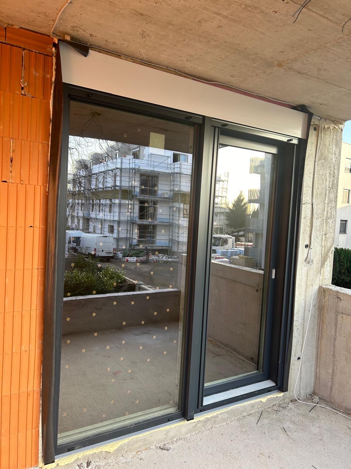 SMART-SLIDE MARLEX klizna stijena s komarnikom i elektro roletama