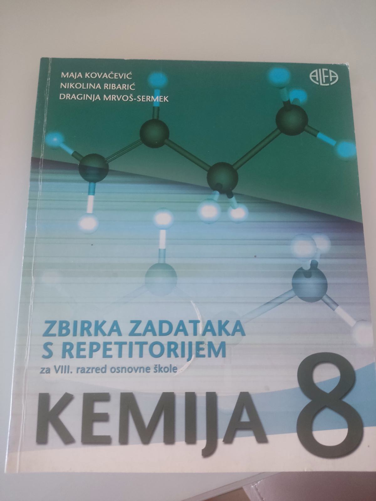 KEMIJA 8, zbirka