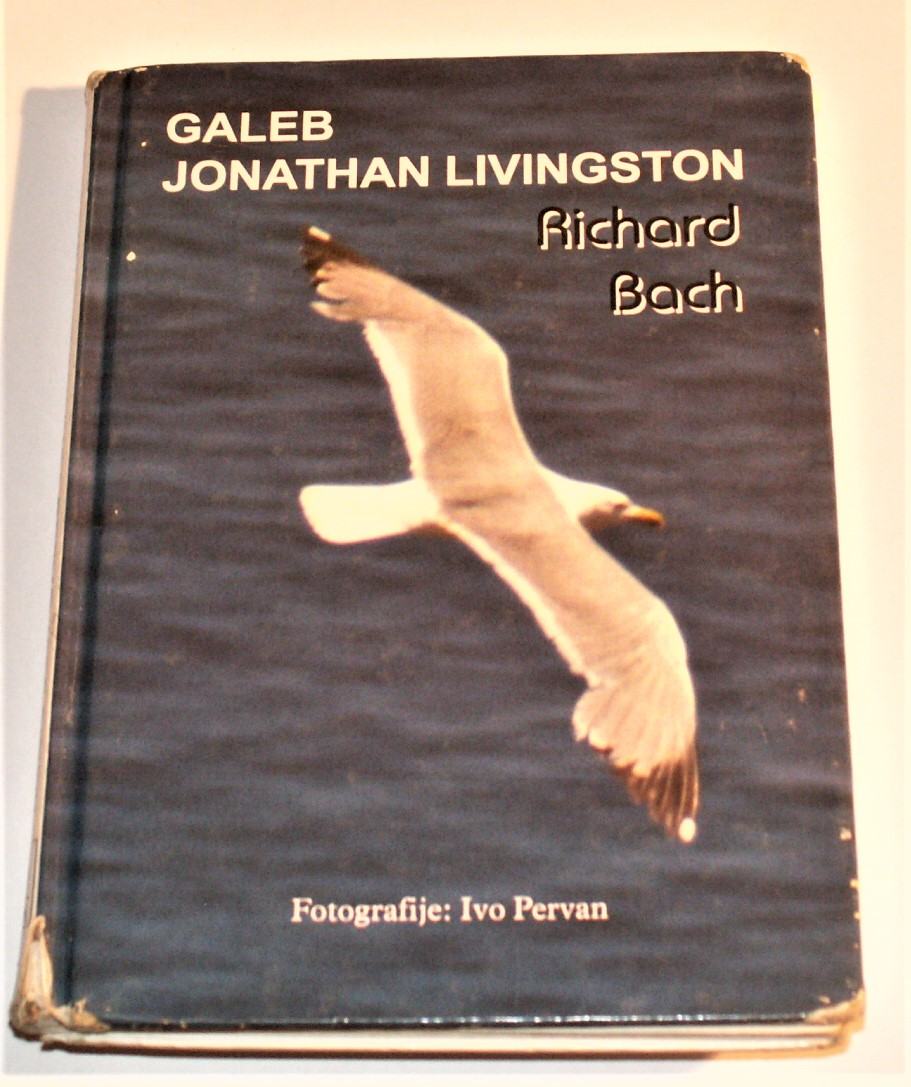 GALEB JONATHAN LIVINGSTON Richard Bach Foto Ivo Pervan Zagreb 2000