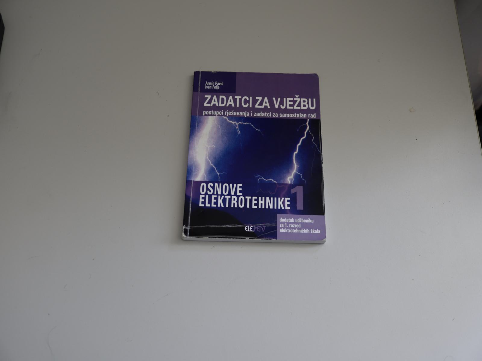 Knjige prvog razreda strukovne škole za računalnog tehničara(2019)