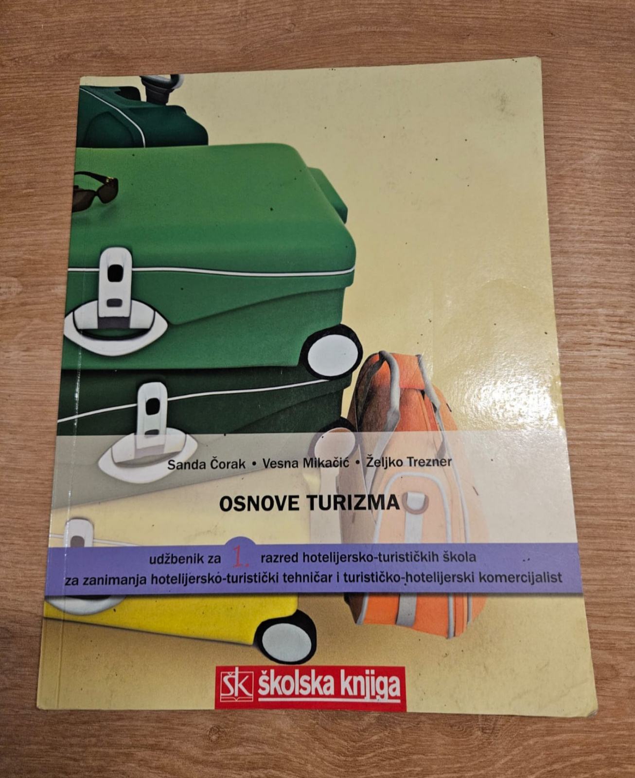 Udžbenik Osnovr turizma