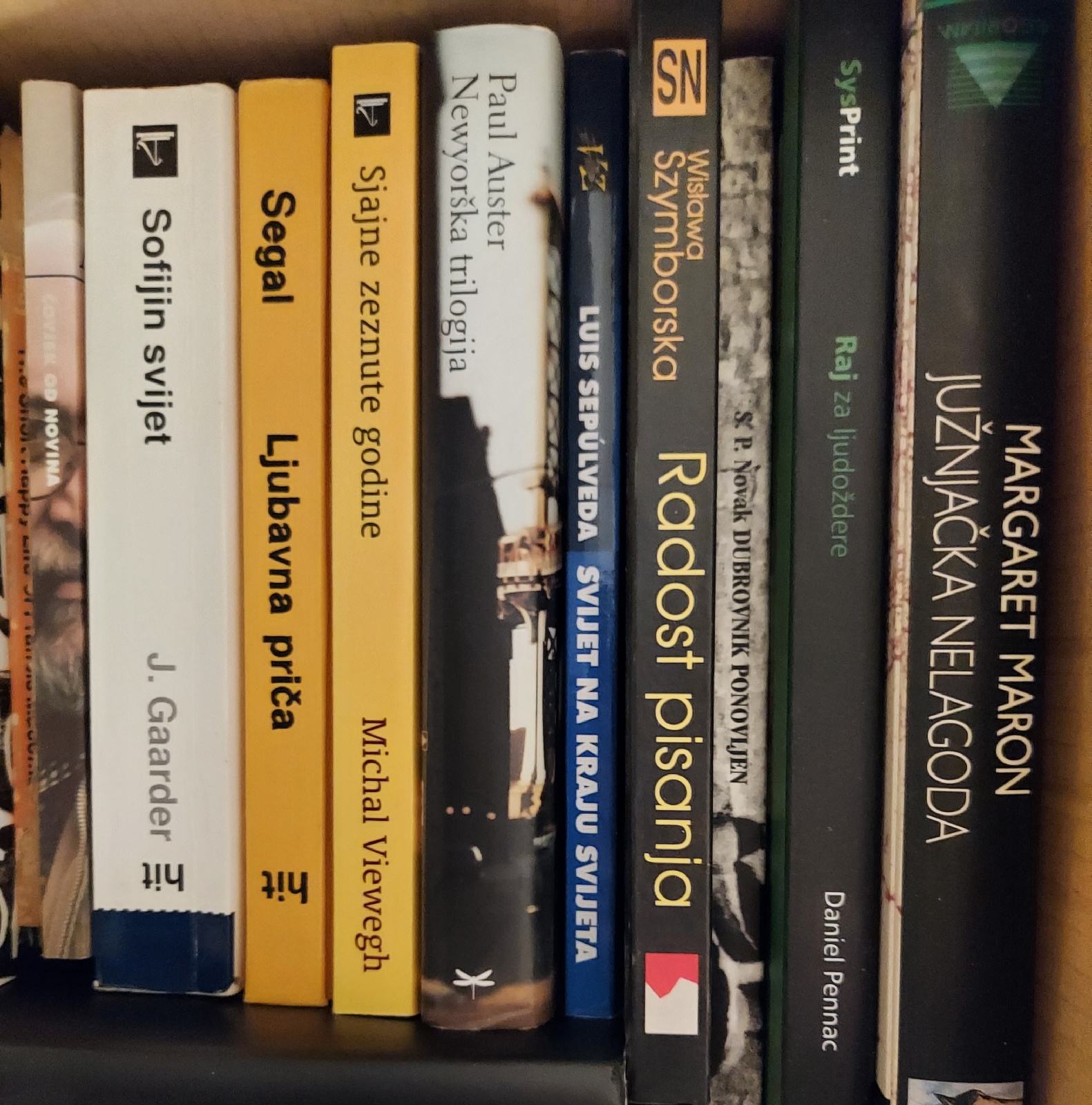 Beletristika - poklanjam