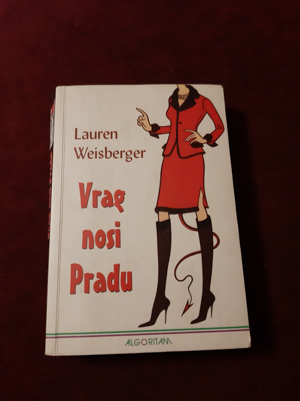 LAUREN WEISBERERGER Vrag nosi Pradu