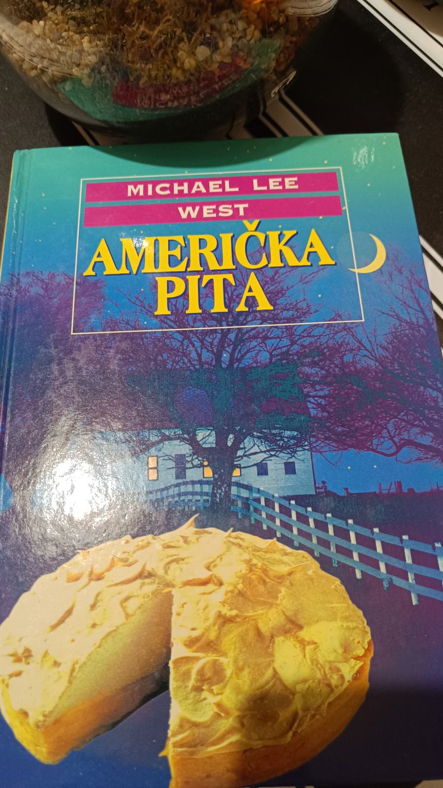 Michael Lee West Američka pita