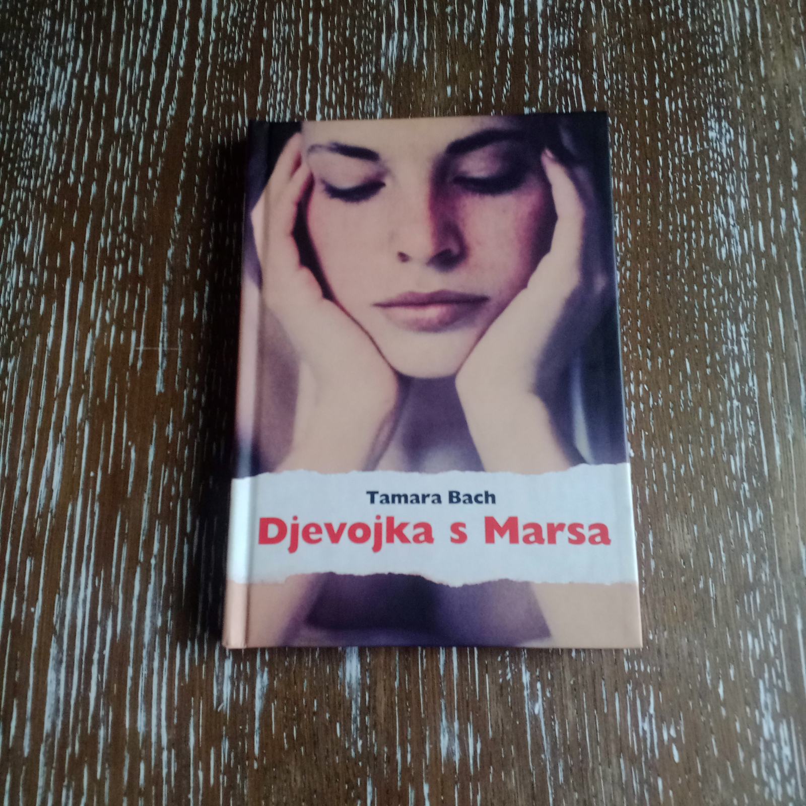 Tamara Bach - DJEVOJKA S MARSA