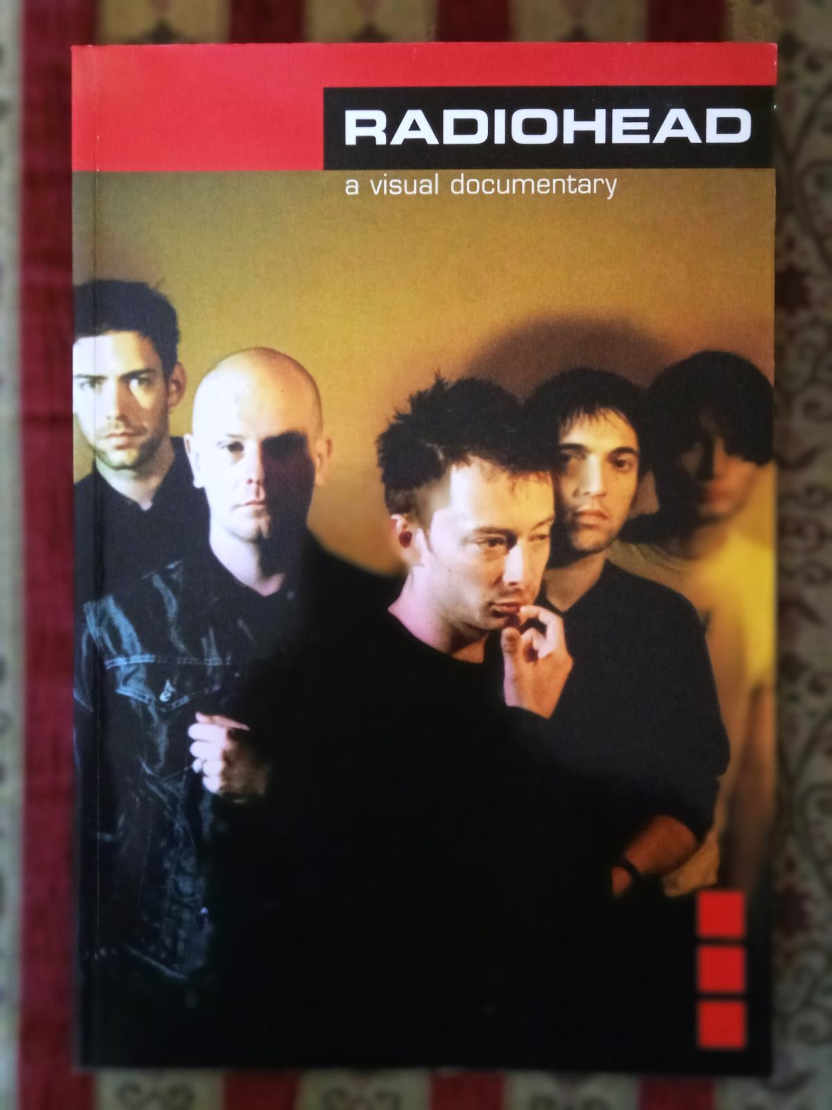 THE RADIOHEAD a visual documentary PUNK Rock & Roll ENGLESKI JEZIK