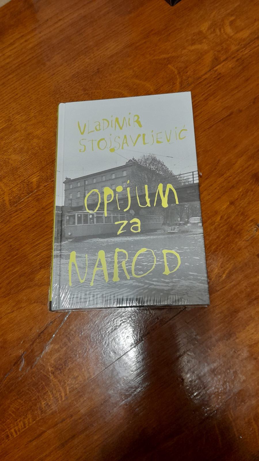 Vladimir Stoisavljević-Opijum za narod