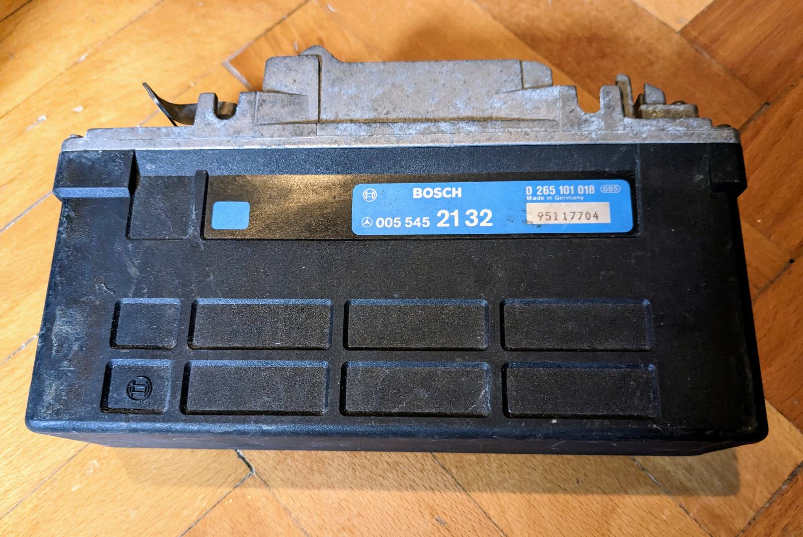 Mercedes Benz W124 W126 W201 W107 Bosch ABS ECU MBZ Computer