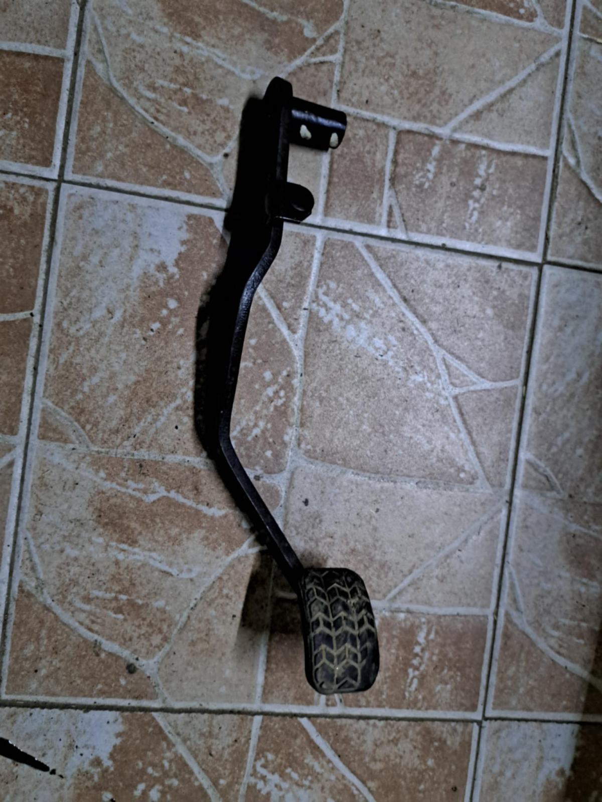 papucica kocnice kia pride 2000g.