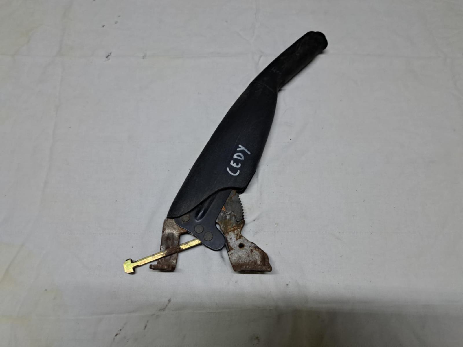 rucica rucne kocnice vw cedy 96g.