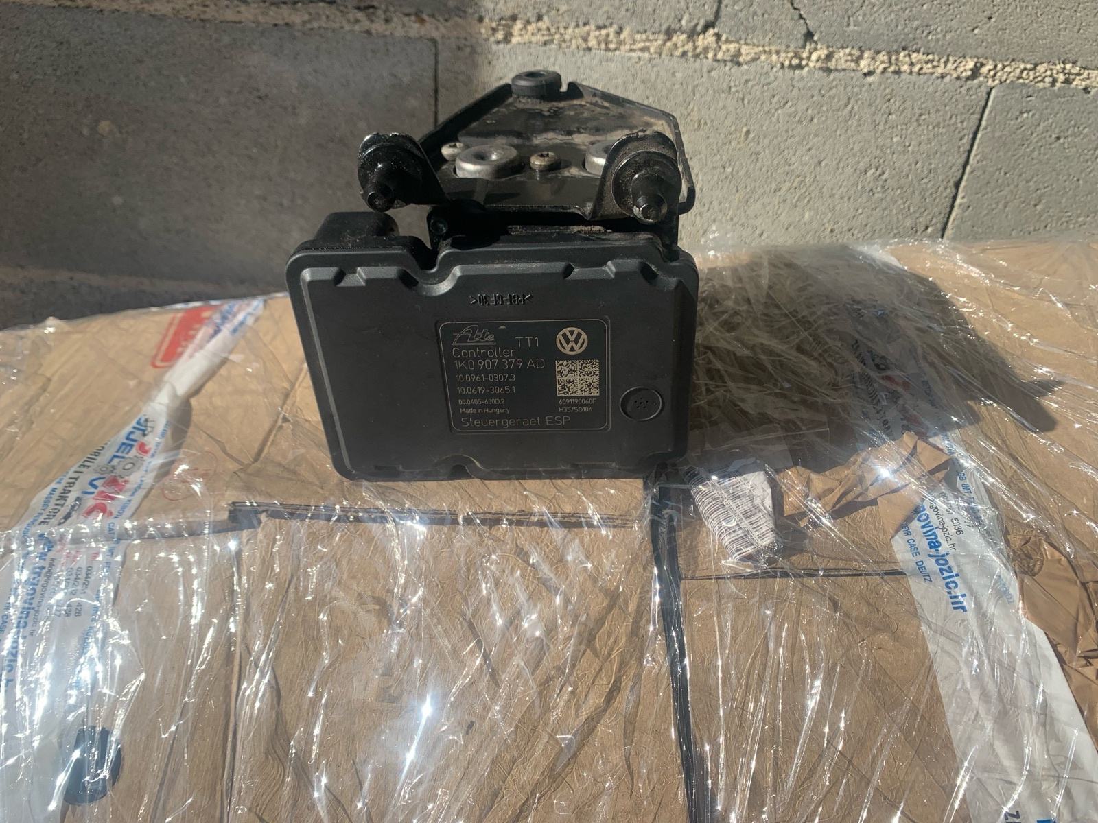 Vw abs pumpa 1K0907379AD 1K0614517BD