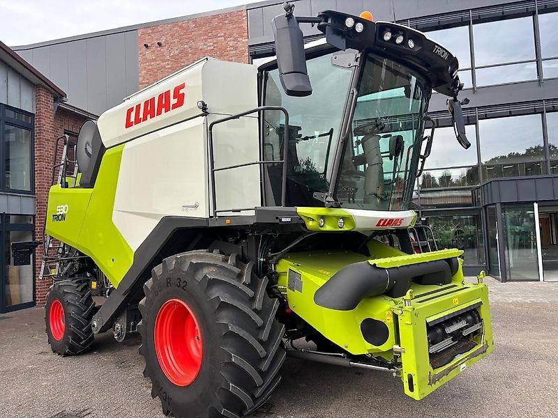 Claas Trion 530