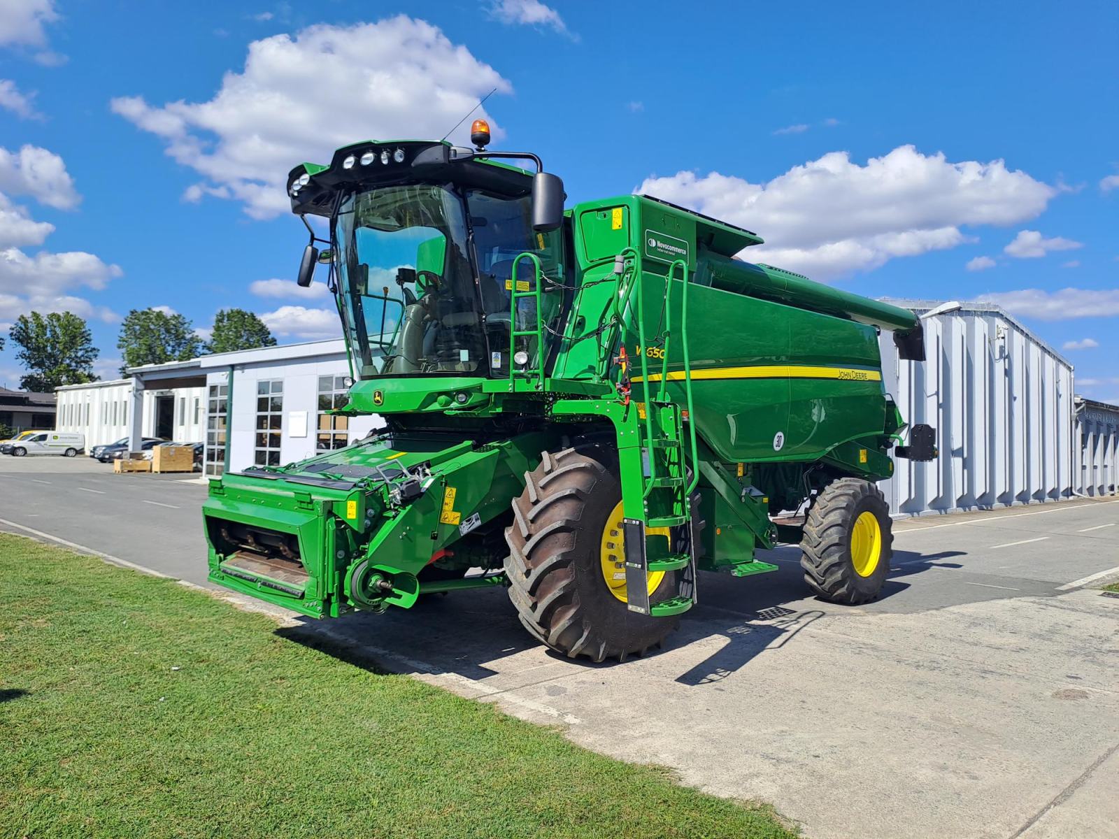Kombajn John Deere W650