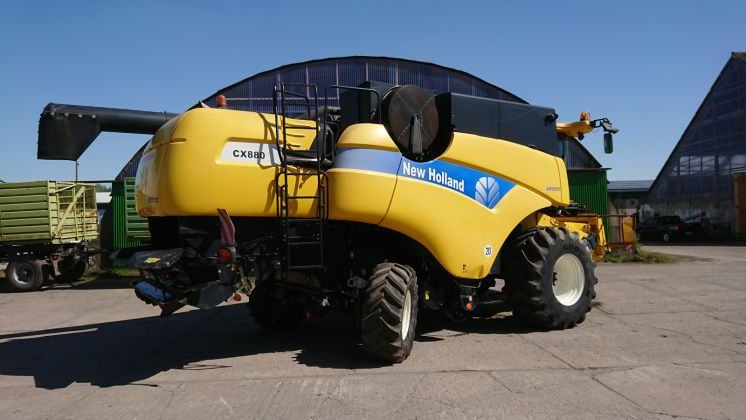 New Holland CX 880