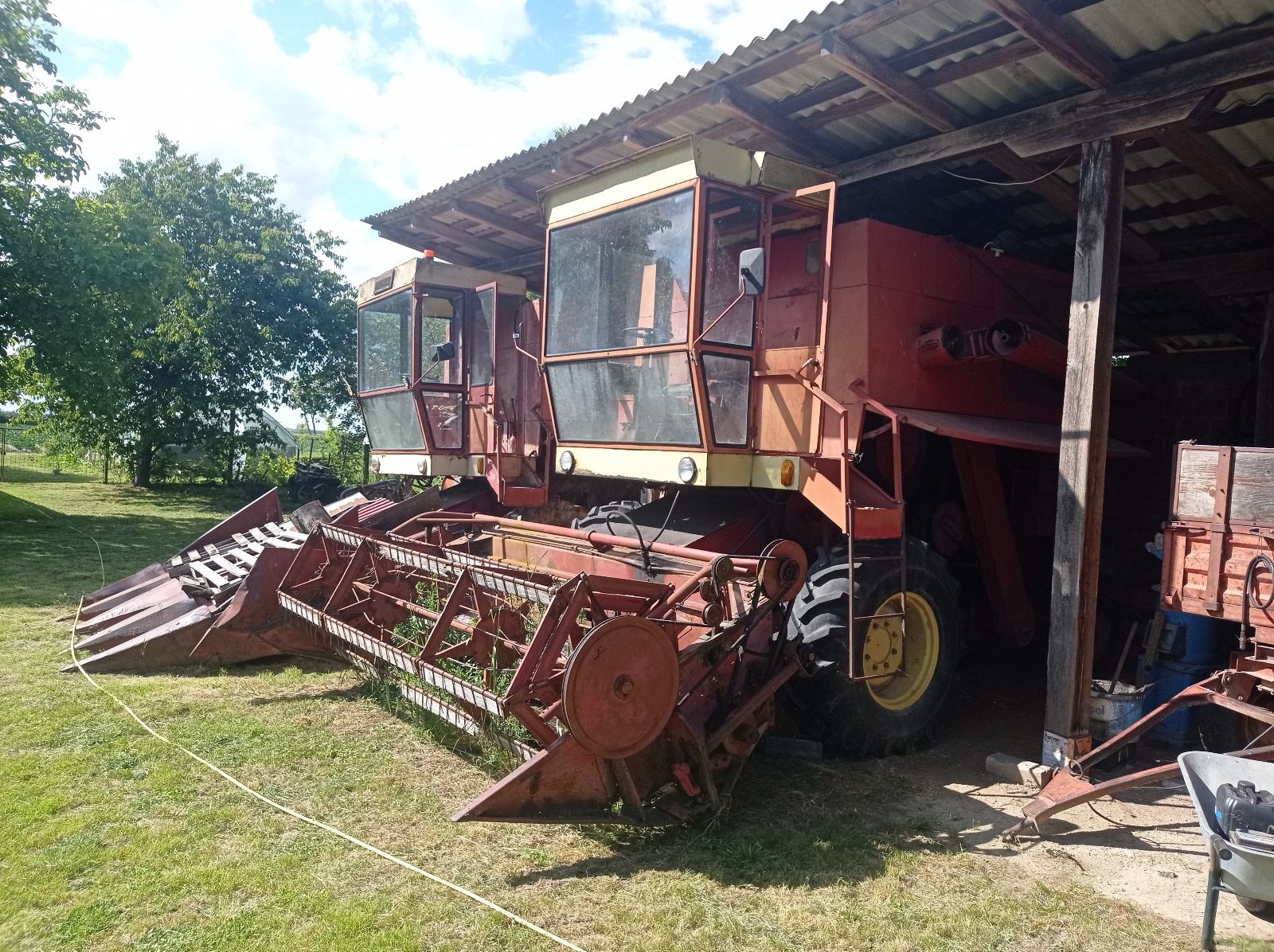 Zmaj 142RM, 2 kombajna, 6500E