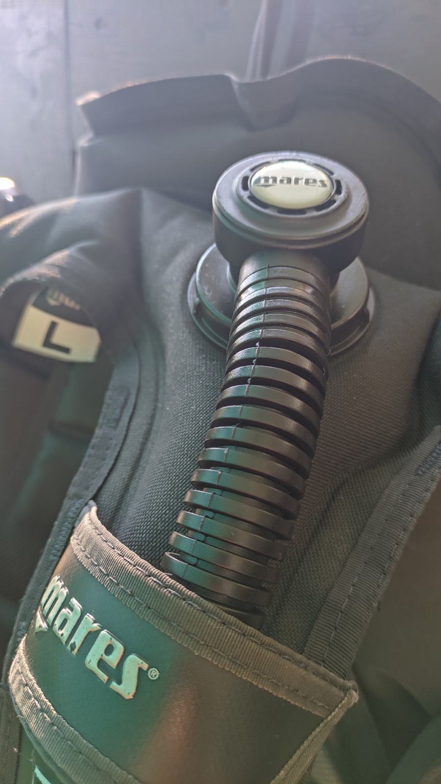 Prodajem Mares Dragonfly kompenzator plovnosti
