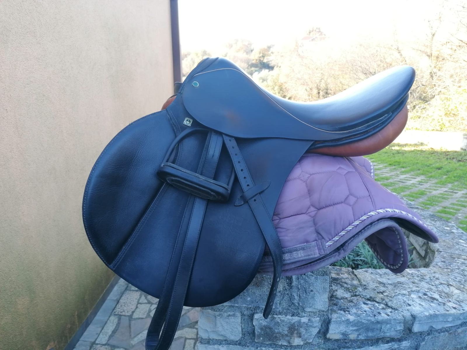 Stubben sedlo 17