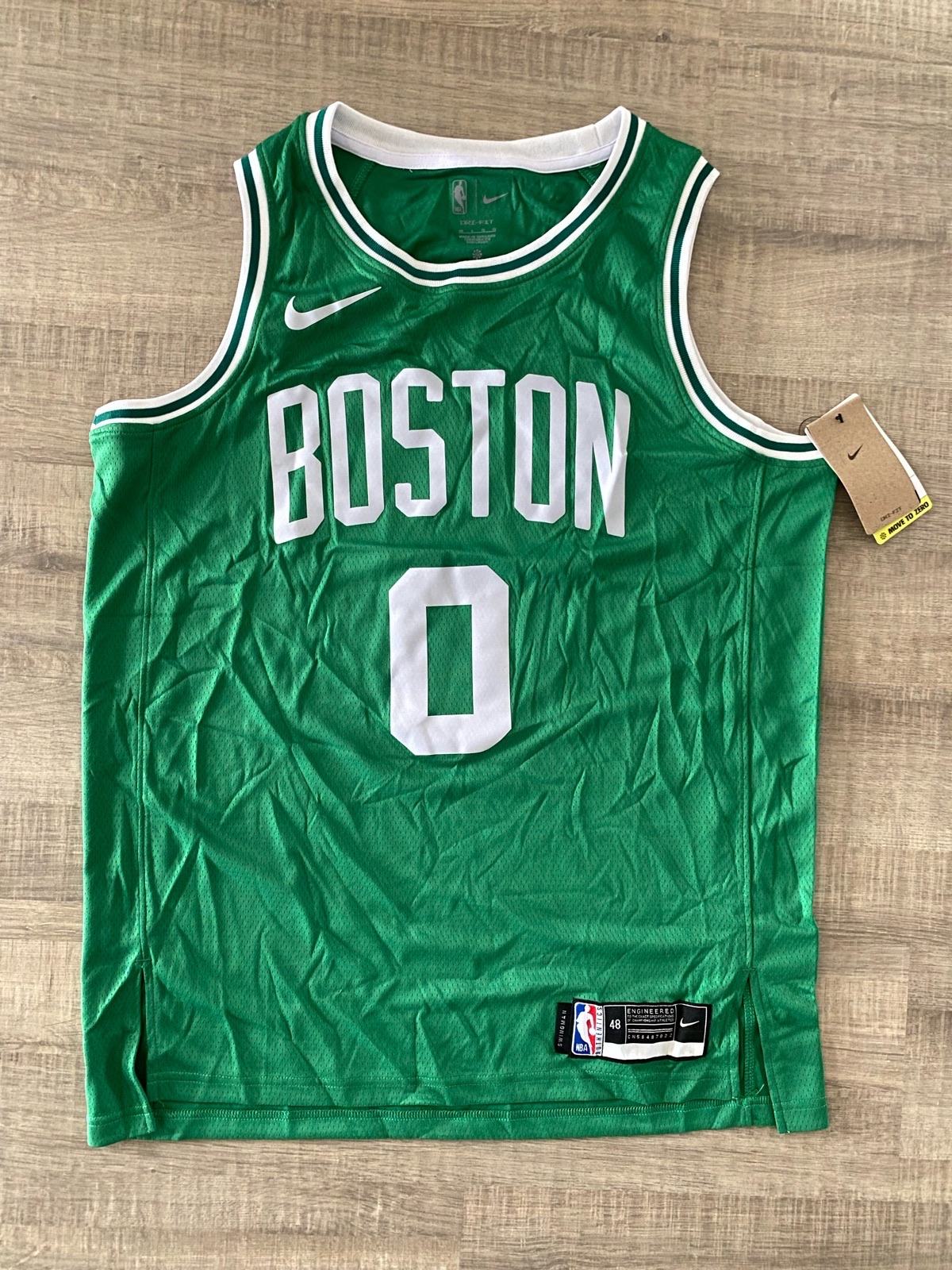 Jayson Tatum Boston dres