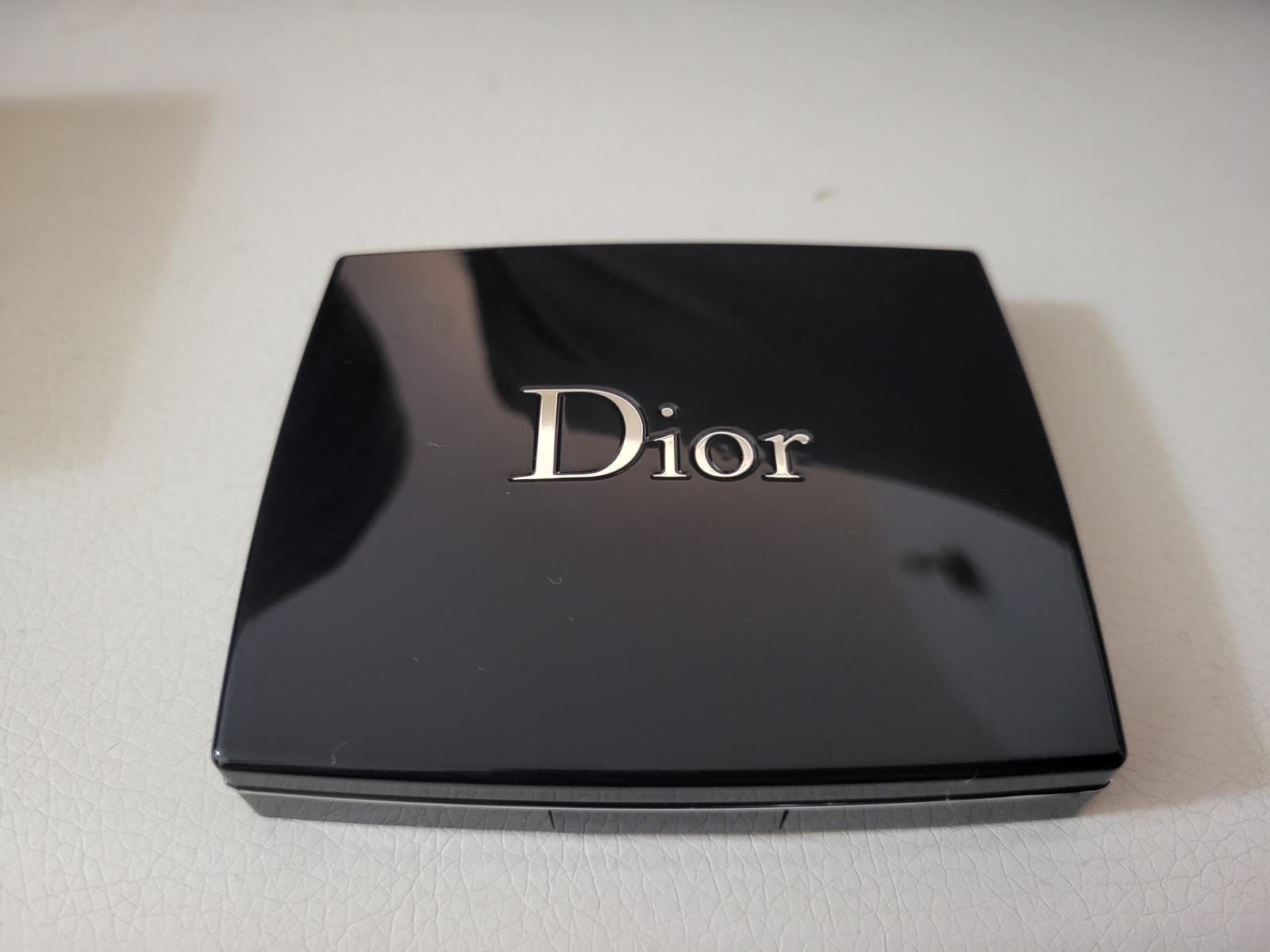 DEKORATIVNA KOZMETIKA CHRISTIAN DIOR I GIVENCHY, NOVO