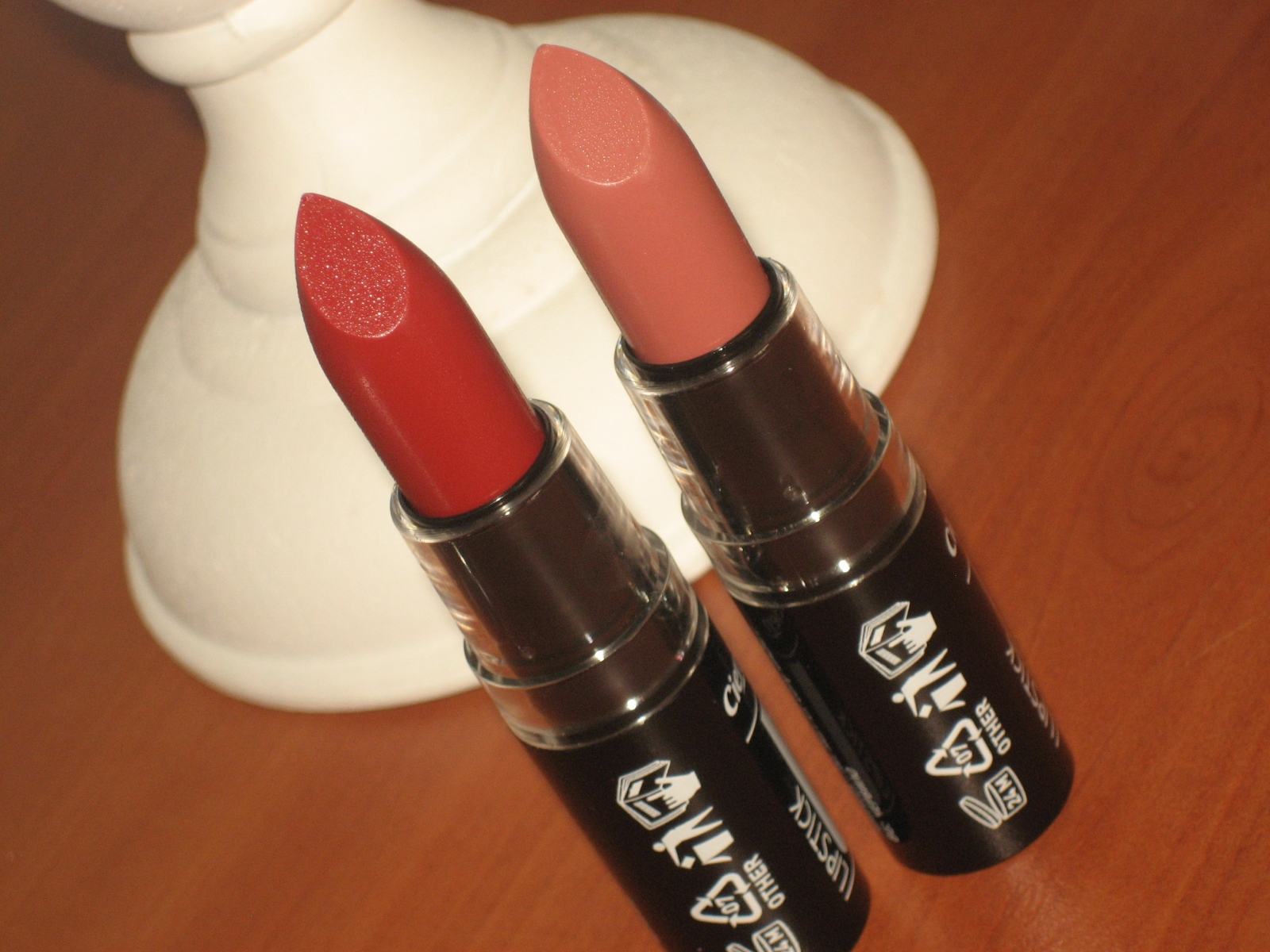 RUŽEVI ZA USNE - NOVO