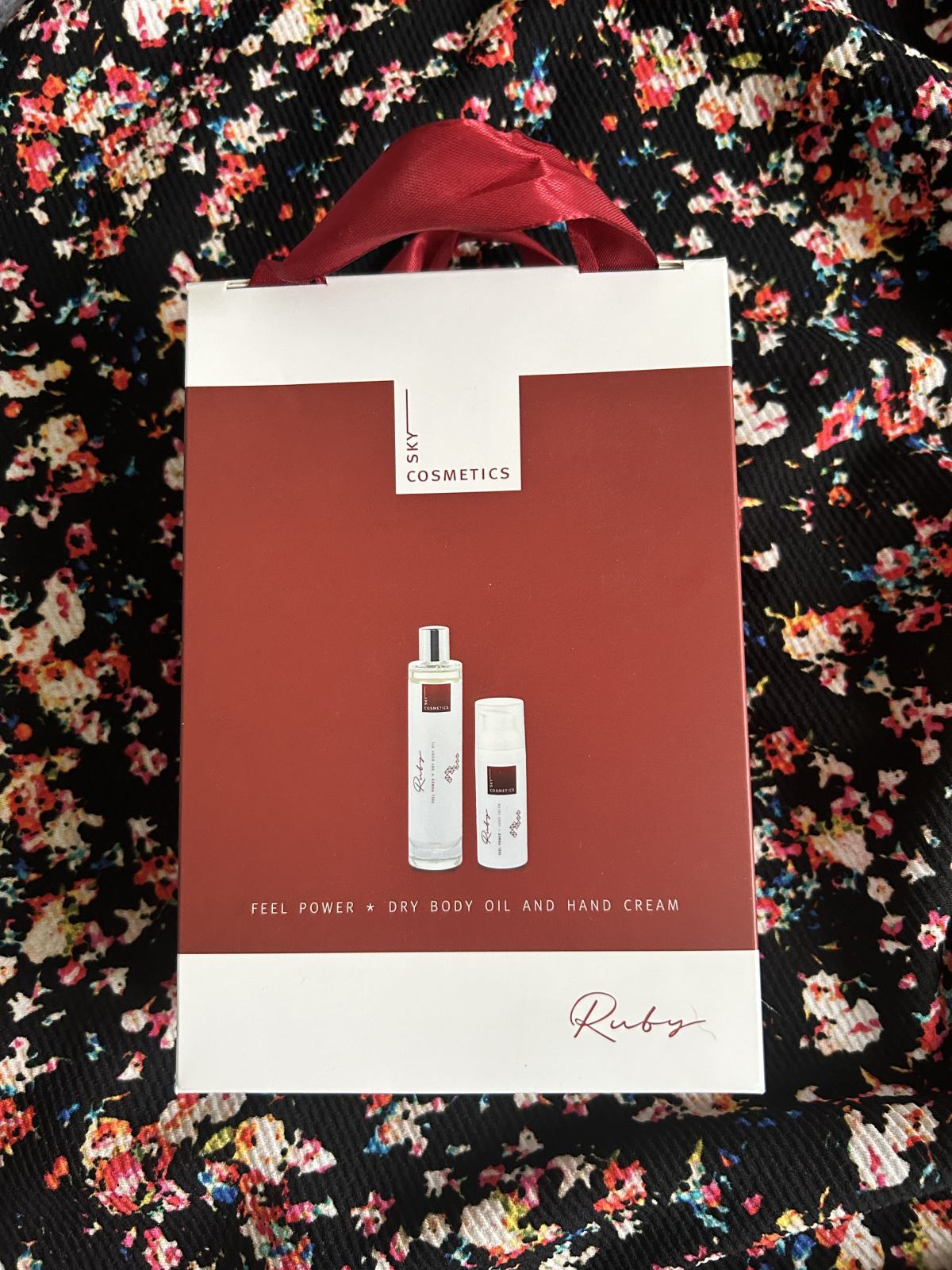Sky Cosmetics poklon set Ruby - SAMO 25 EUR