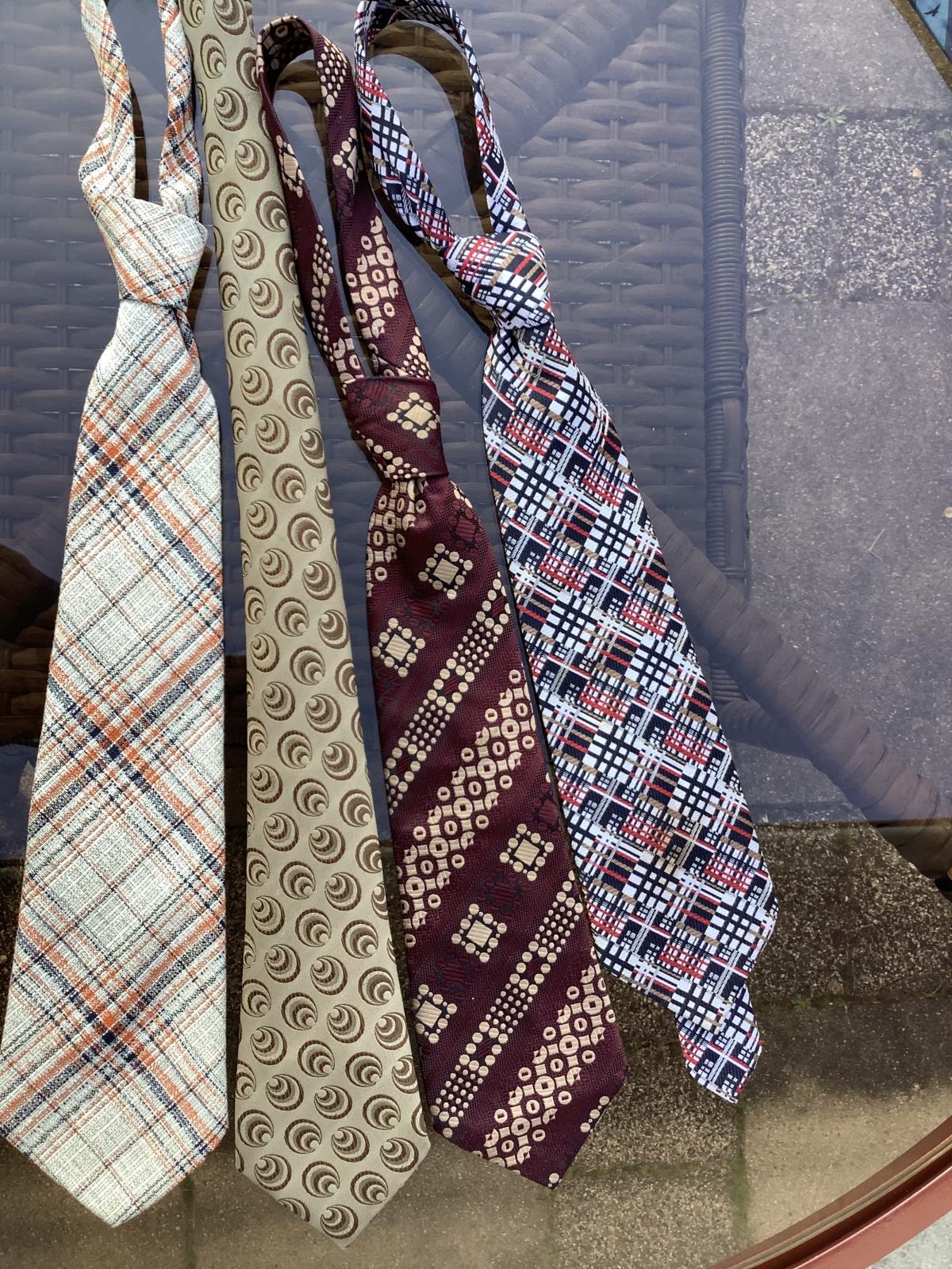 Kravate retro, sarene