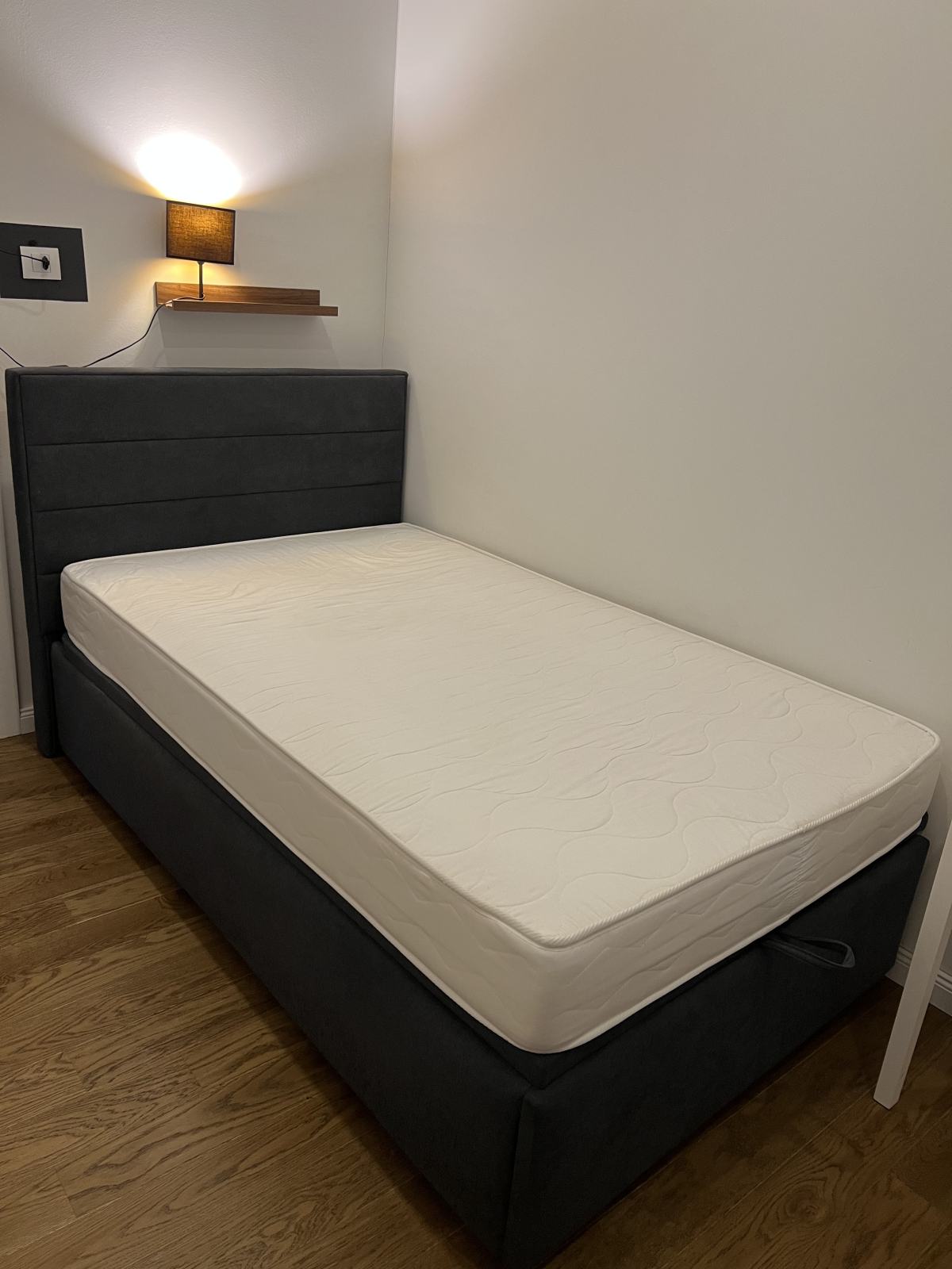 120x200cm box spring krevet SA MADRACEM