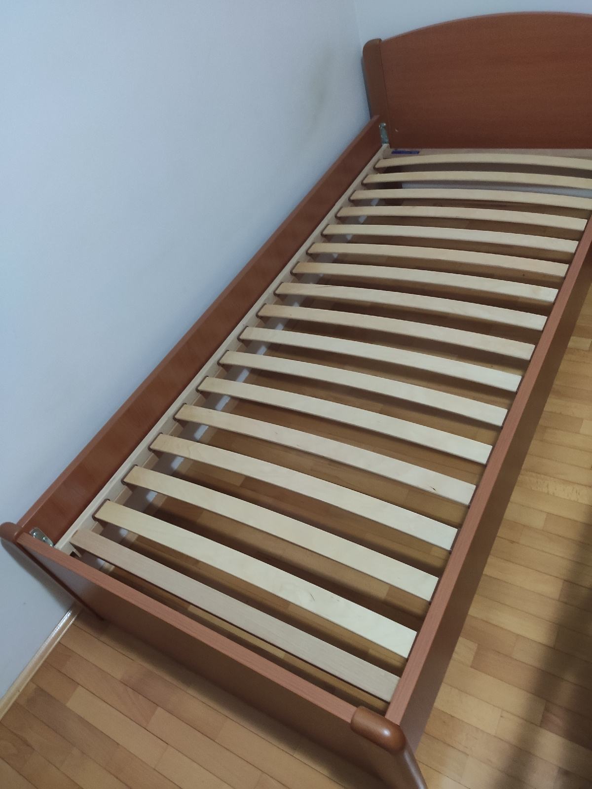 Krevet, madrac i Hespo podnica 90x200 za 500kn